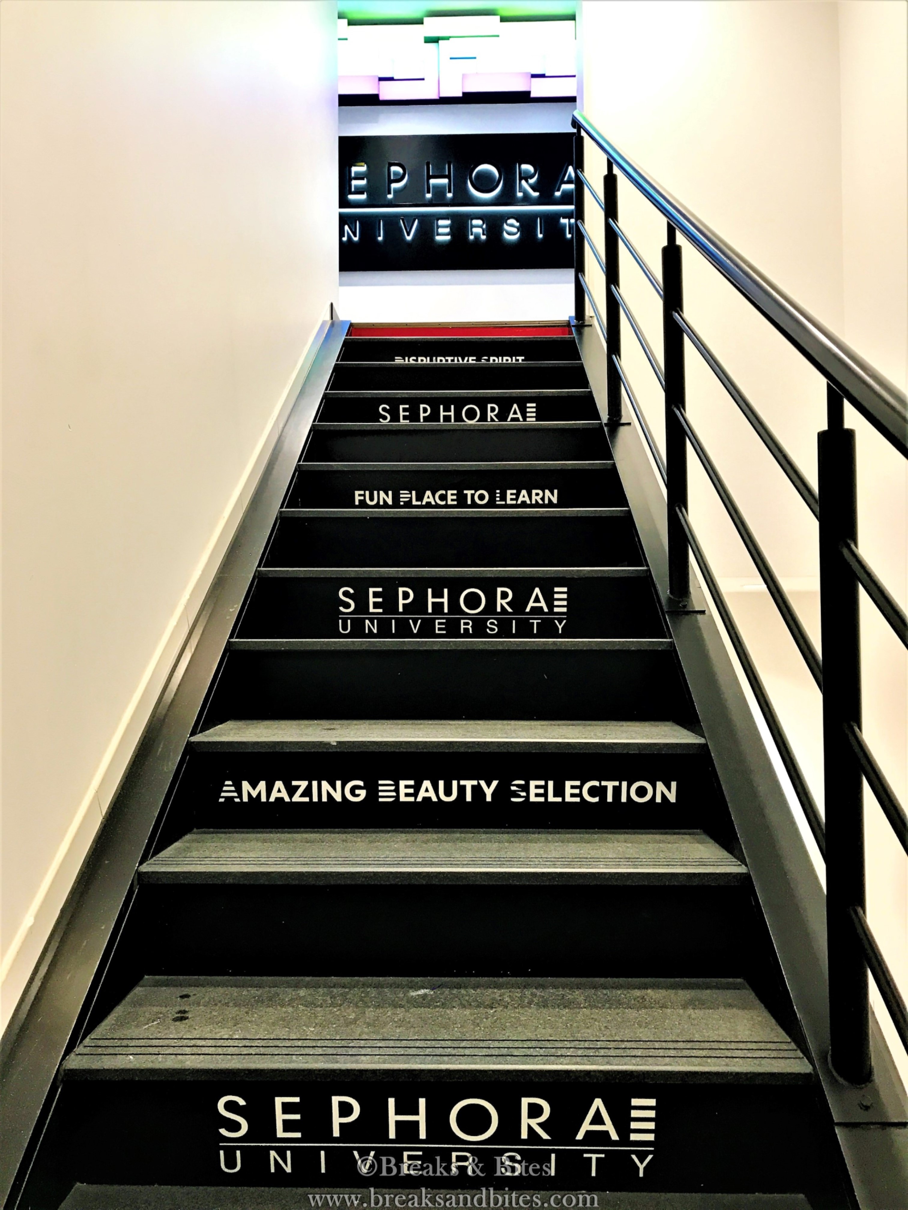 Too Faced Sweet Peach Master Class – Makeup Basics – Breaks & Bites