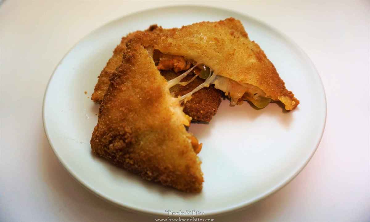 Chicken Tikka Pizza Boxes – Breaks & Bites